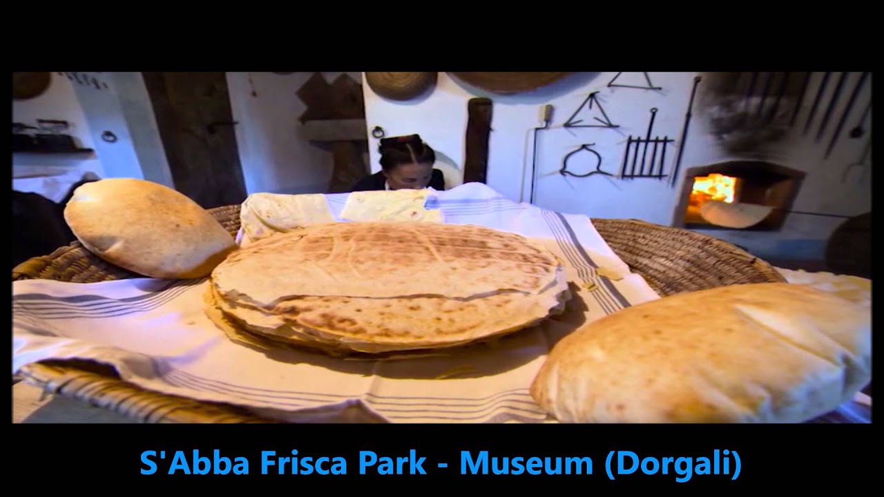 Sardinian bread making in Dorgali - YouTube