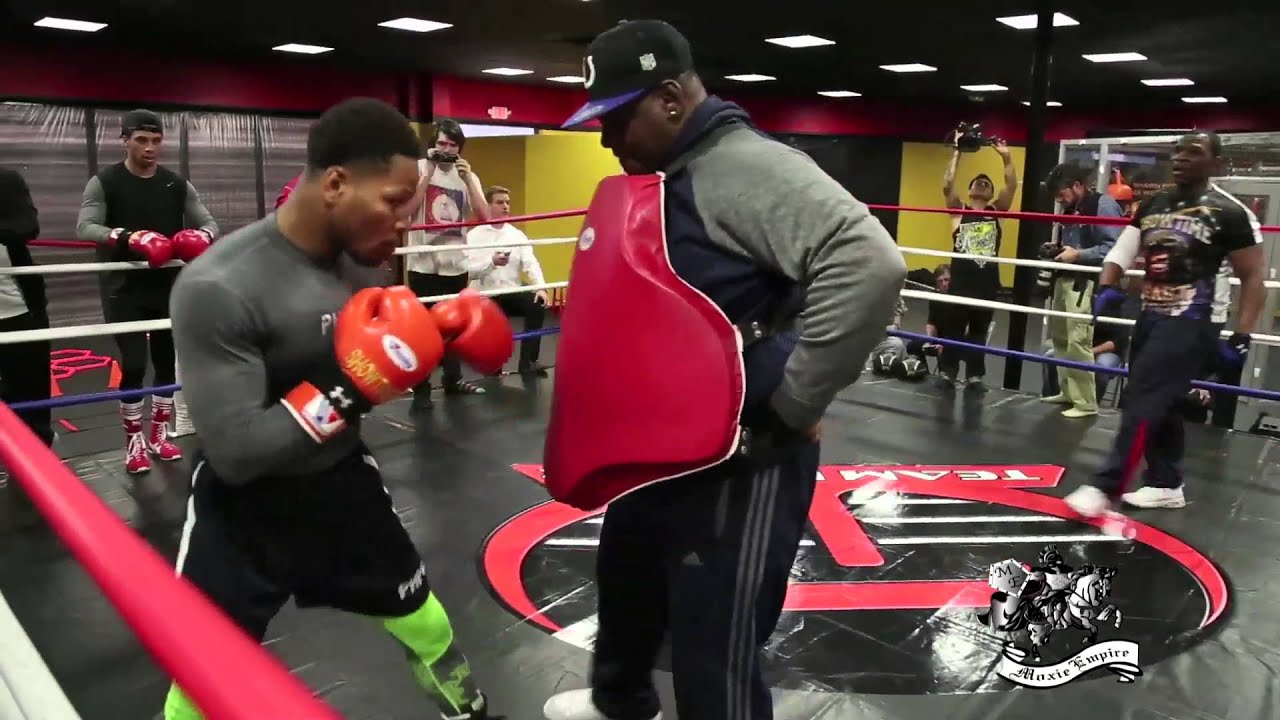 Shawn Porter Work Out Highlights In Preparation for Keith Thurman - YouTube