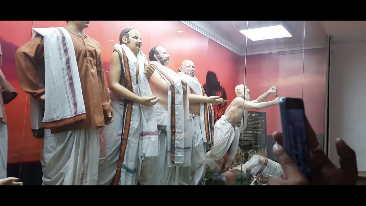 Manav Jivan Kahan Se Kahan pahunch gaya - YouTube