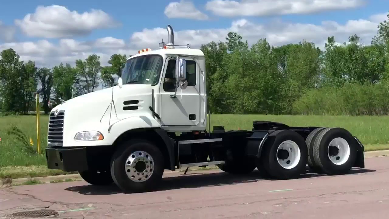 2007 MACK VISION CXN613 For Sale - YouTube