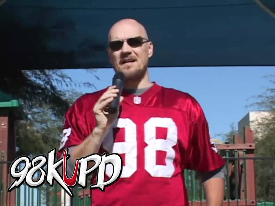 Holmberg's Homeless For the Holidays 2010 - YouTube