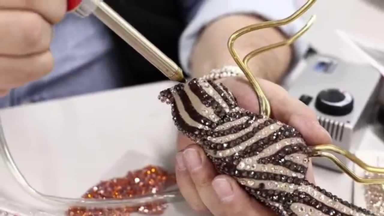 Matilda Ricami Making Butterfly - YouTube