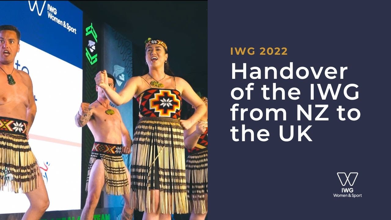 IWG Ceremony: NZ passes IWG baton to the UK during Birmingham ...