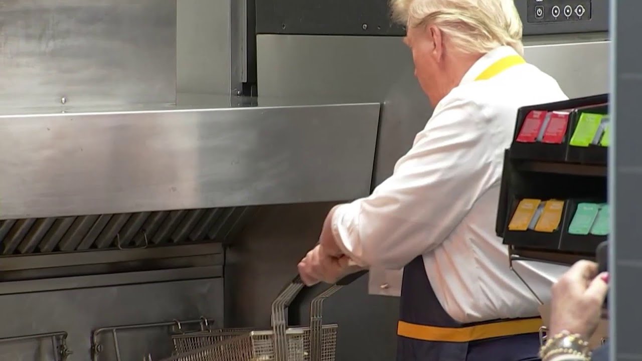 Donald Trump visits Pa. McDonalds, serves fries at drive-thru - YouTube