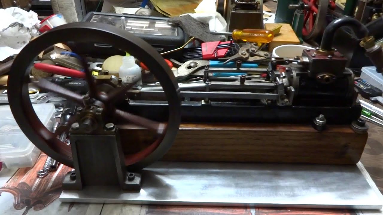Hypnotic Stuart Victoria Steam Engine - YouTube