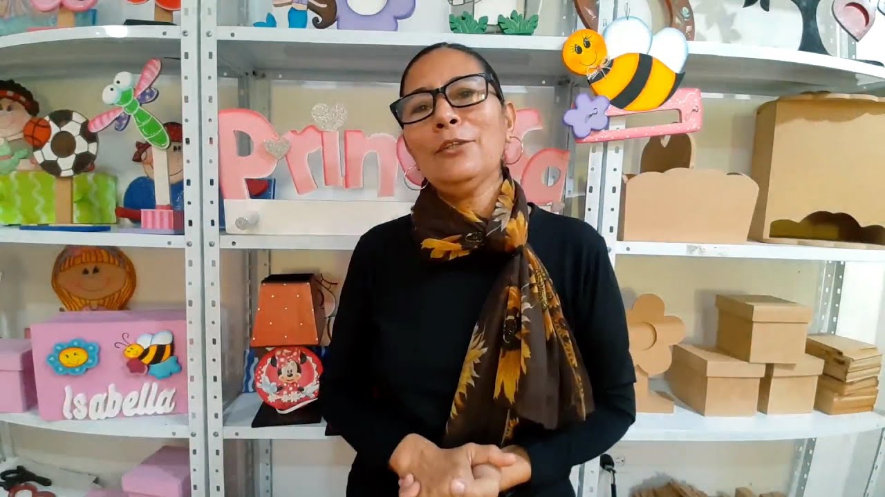 Victoria Parra regresa a su canal de YouTube, nos cuenta sus inicios y ...