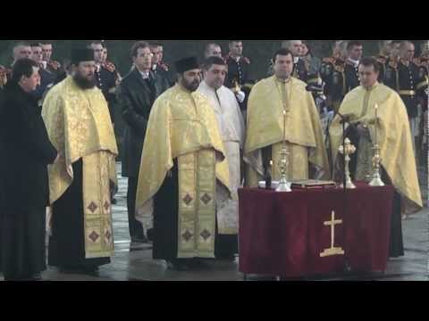 La mormantul Soldatului necunoscut De ziua Romaniei 2
