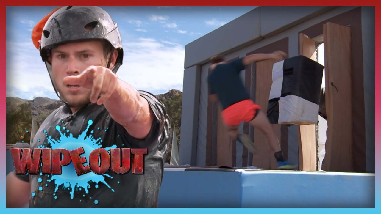 OUCH! Contestant Gets Sucker Punched By An Obstacle | Wipeout - YouTube