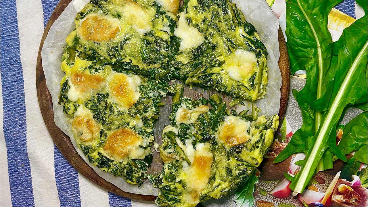 Omletë e shijshme me çikore (radhiqe) - YouTube