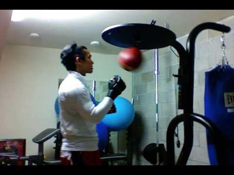 beginner speed bag tips - YouTube