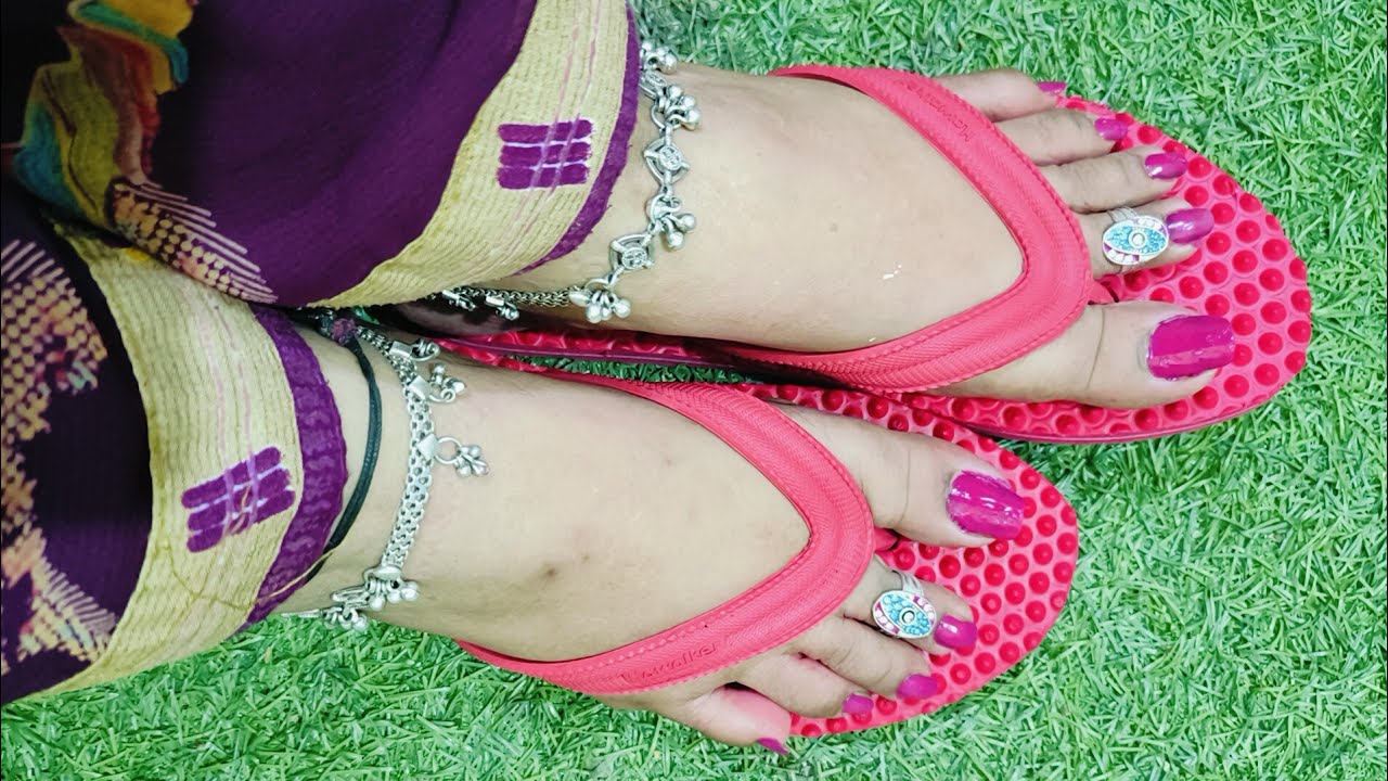 Stylish Silver Payal & Toe Ring with Comfortable Slippers Review - YouTube