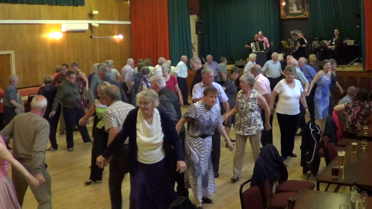 Friday Dance 2016 - Pride of Erin Waltz - YouTube