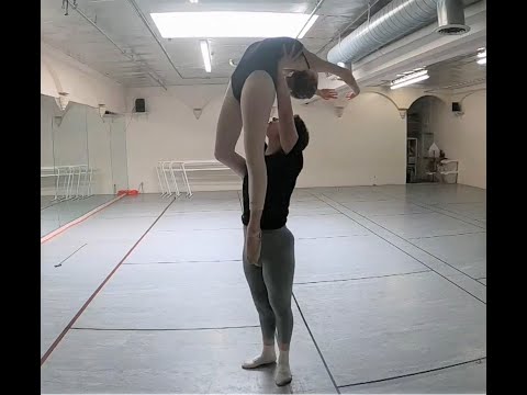 Gunnar and Taylor lifts for fun 7-24-20