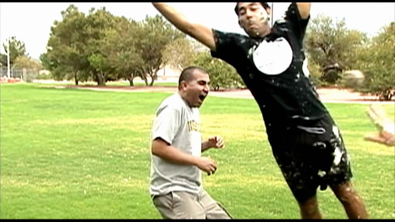 Freed's Bakery Cake Fight! - YouTube