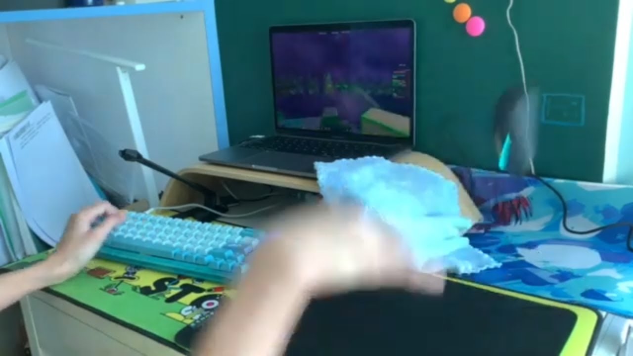 i smashed my mouse after this clip... - YouTube