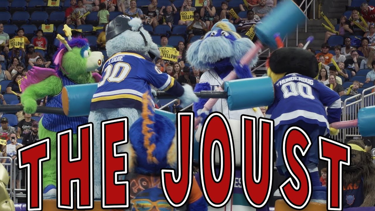 The JOUST at the 2019 Celebrity Mascot Games - YouTube