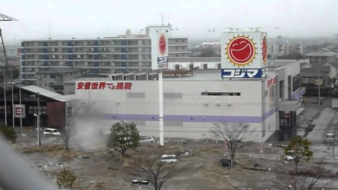 New video of Tsunami invading the Port of Sendai #2 [stabilized ...