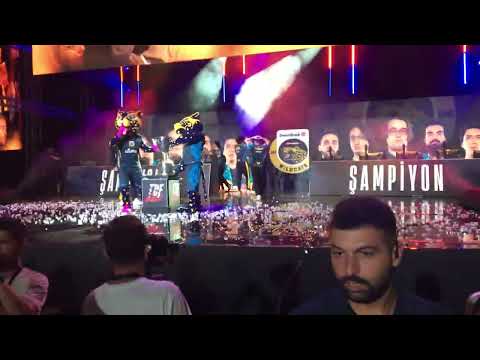 Şampiyon Istanbul Wildcats - Şampiyonluk Anı - LoL TBF 2022