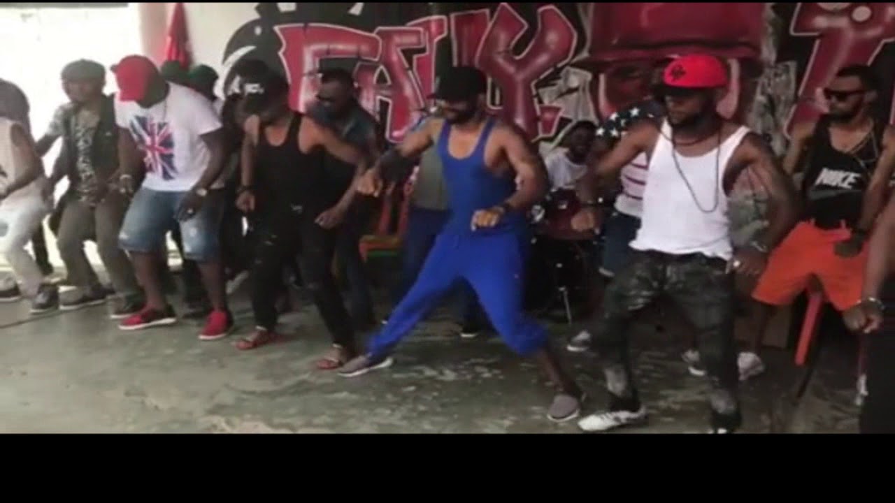 Fally Ipupa- Nouvelle dance de Fally Ipupa qui vas vous faire rire ...
