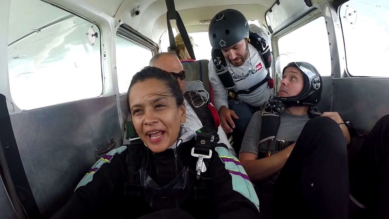Bijal Dave‘s Tandem Skydive in Northeast Pennsylvania! - YouTube