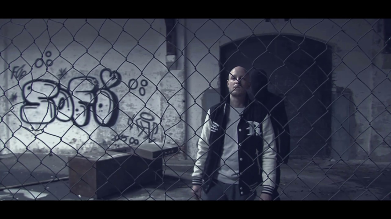 CYBER P - NO ESCAPE VS. GIB MIR CASH [OFFICIAL MUSIC VIDEO] - YouTube