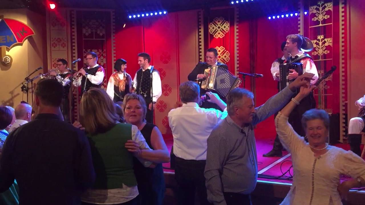 Sasa Avsenik und seine oberkrainer mit Tony hoedt aus Belgien - YouTube