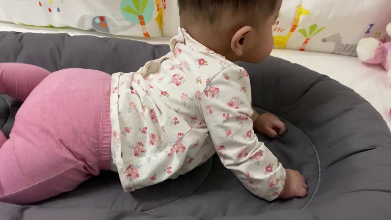 Baby trying hard to crawl 🥰 - YouTube