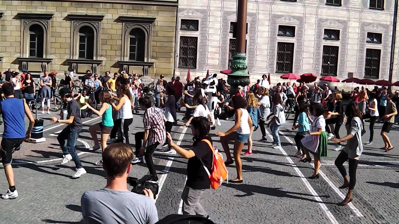 Flashmob München 17.09.2011 - YouTube
