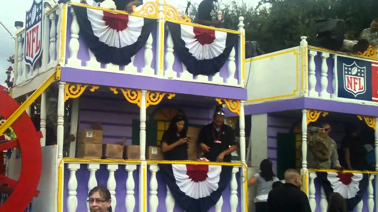 New Orleans Saints NFL Kickoff parade- Deuce McAllister - YouTube