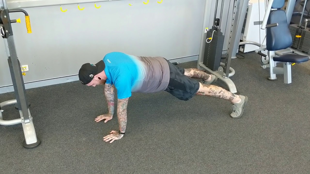 Full plank with shoulder touch - YouTube