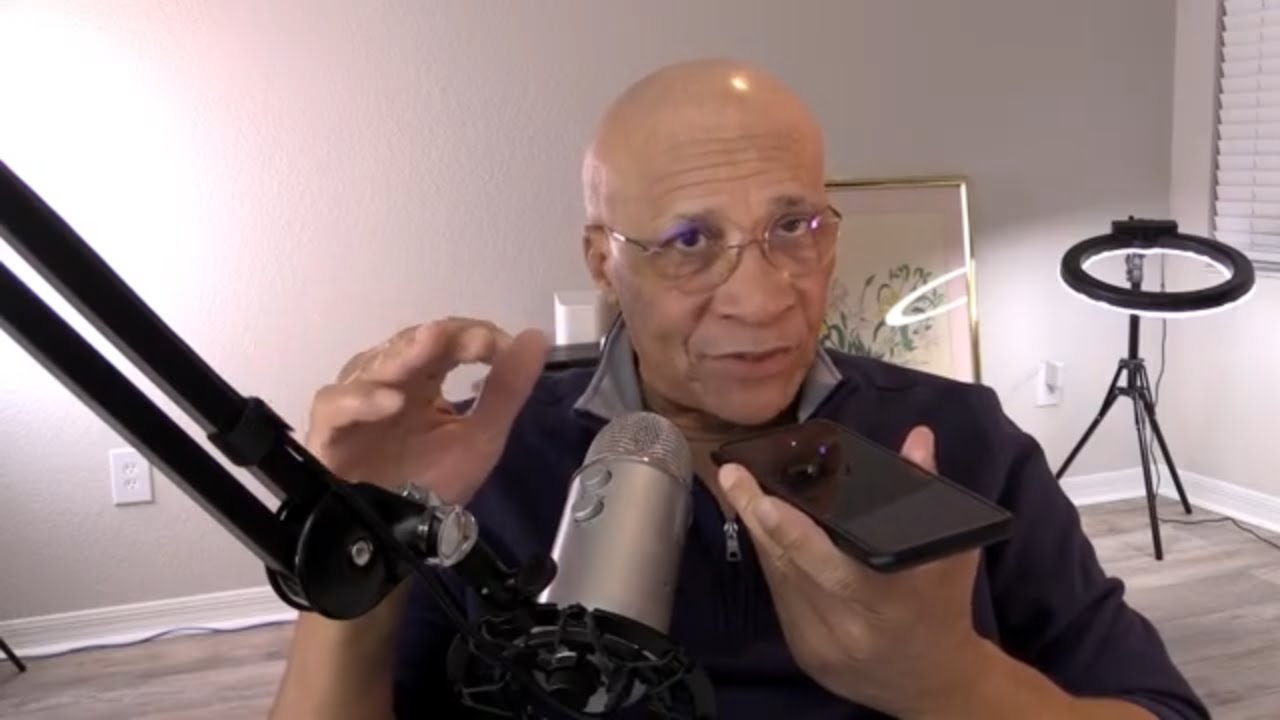 Psychic predictions | Monday Q/A for attendees - YouTube