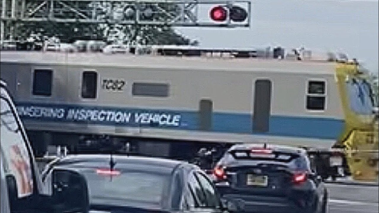 LIRR TC82 flys through South Oyster bay road crossing (JUST IN TIME ...