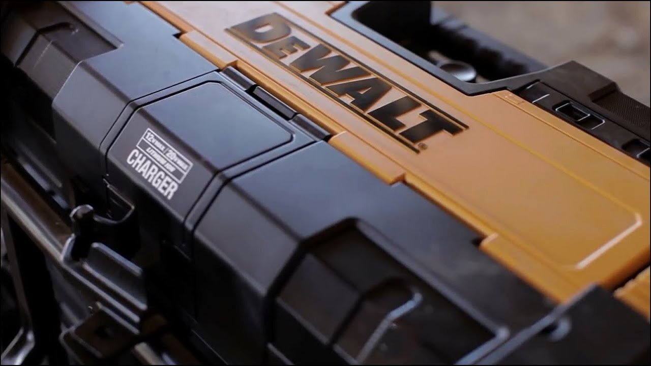 DeWalt ToughSystem Music Player and Charger - DWST08810 - YouTube
