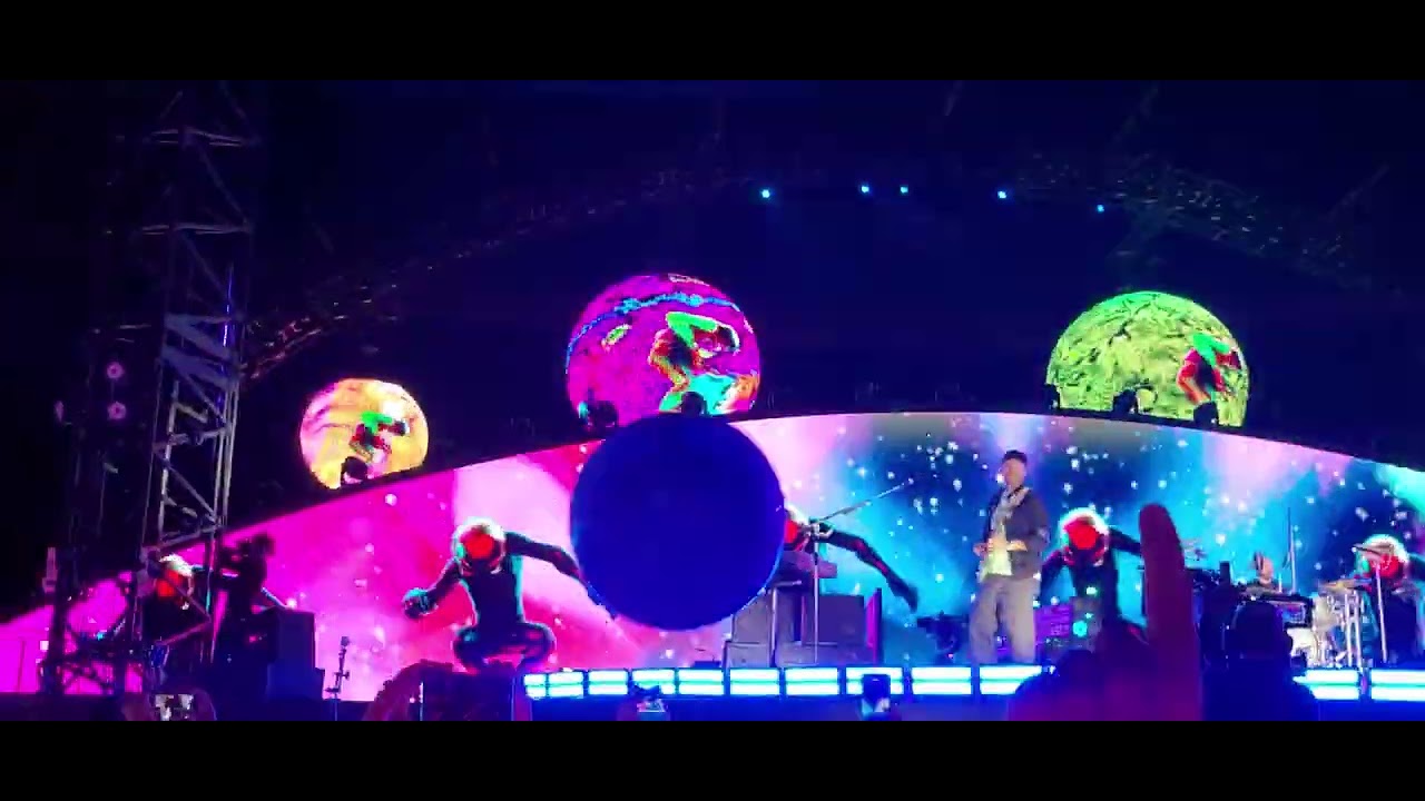 coldplay-higher power, the adventure of a life time river 29/10/22 ...