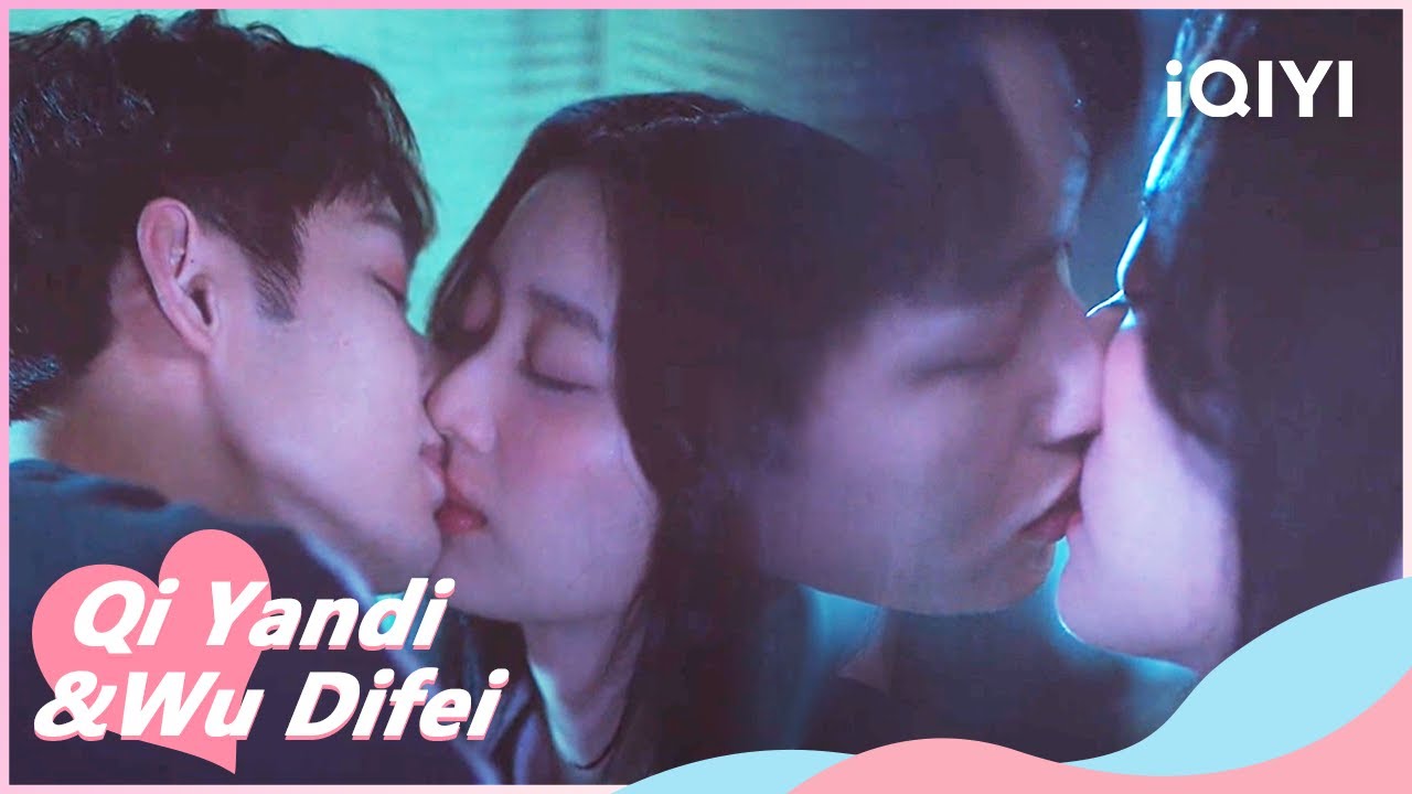 📮Crazy Kiss in the Dark! | I Belonged To Your World EP12 | iQIYI ...
