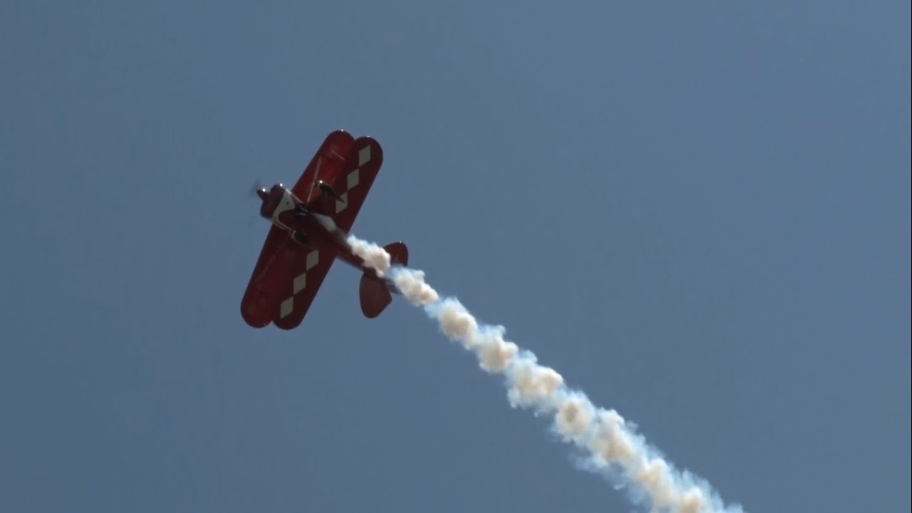 A PAIR OF PITTS SPECIALS DEPARTING - YouTube