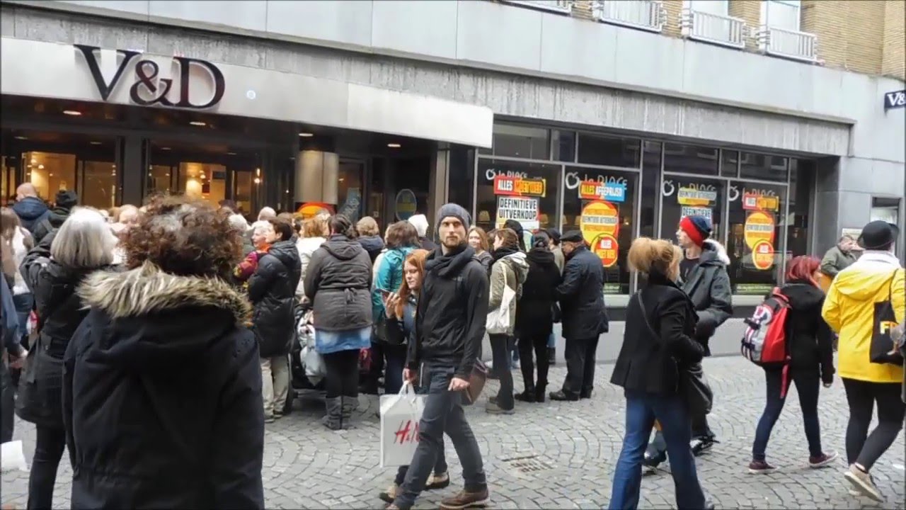 Vroom & Dreesman in Maastricht - YouTube