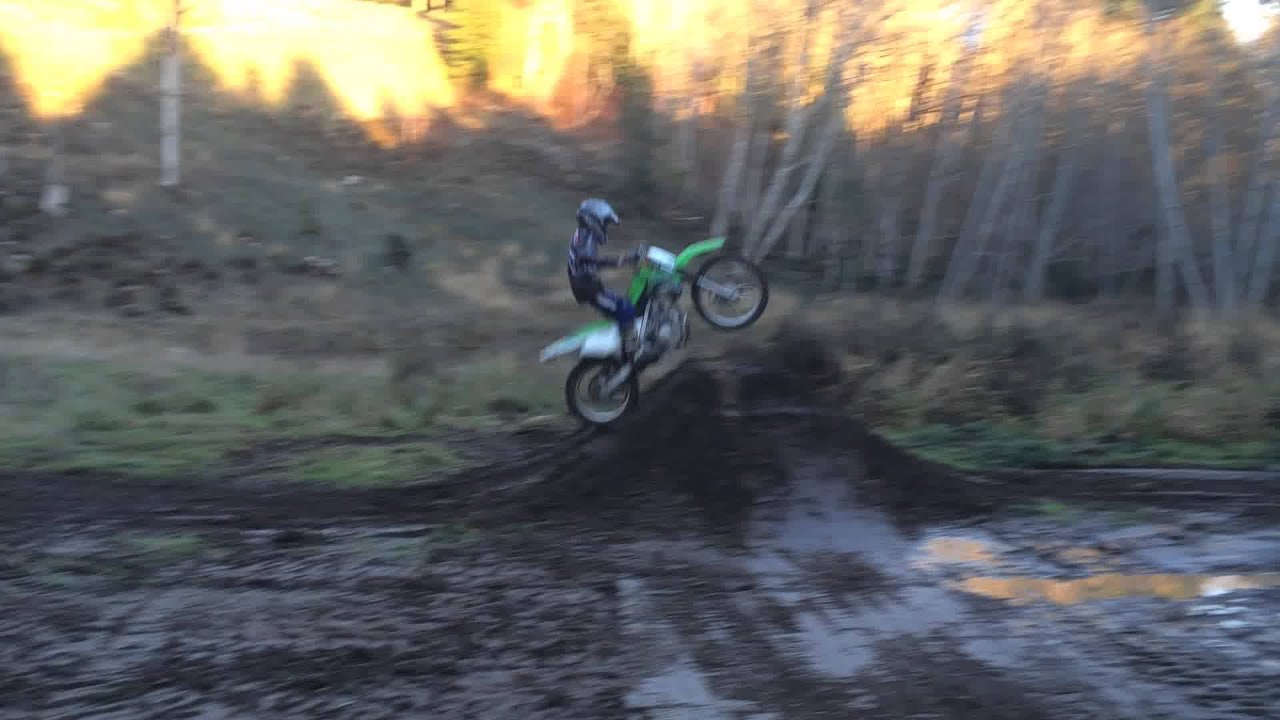 Kawasaki 140 Jumping - YouTube