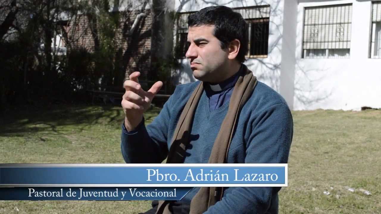 En camino a la MJD: entrevista a P. Adrián Lázaro - YouTube