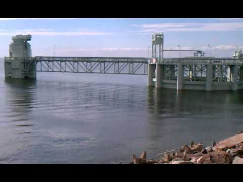 Lake McConaughy Kingsley Dam Outlet Tower North Platte River - YouTube