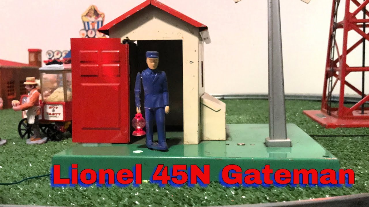 Lionel Postwar 45N Gateman in Action! - YouTube