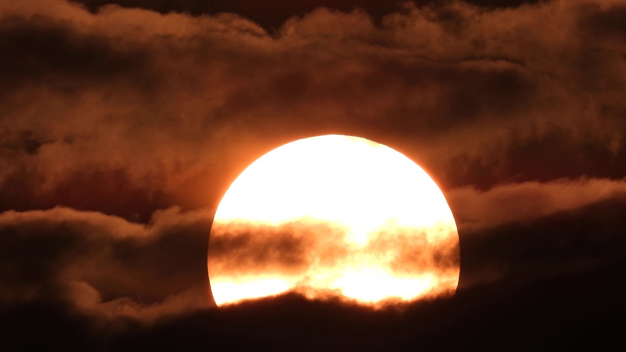 Nikon P1000 The local Sun 29.08.2019 UHD 2 - YouTube