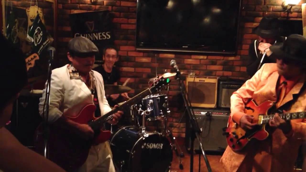 Mr. Oh Yeah! with JOHNNY ROSE from FIVE ROSES - YouTube