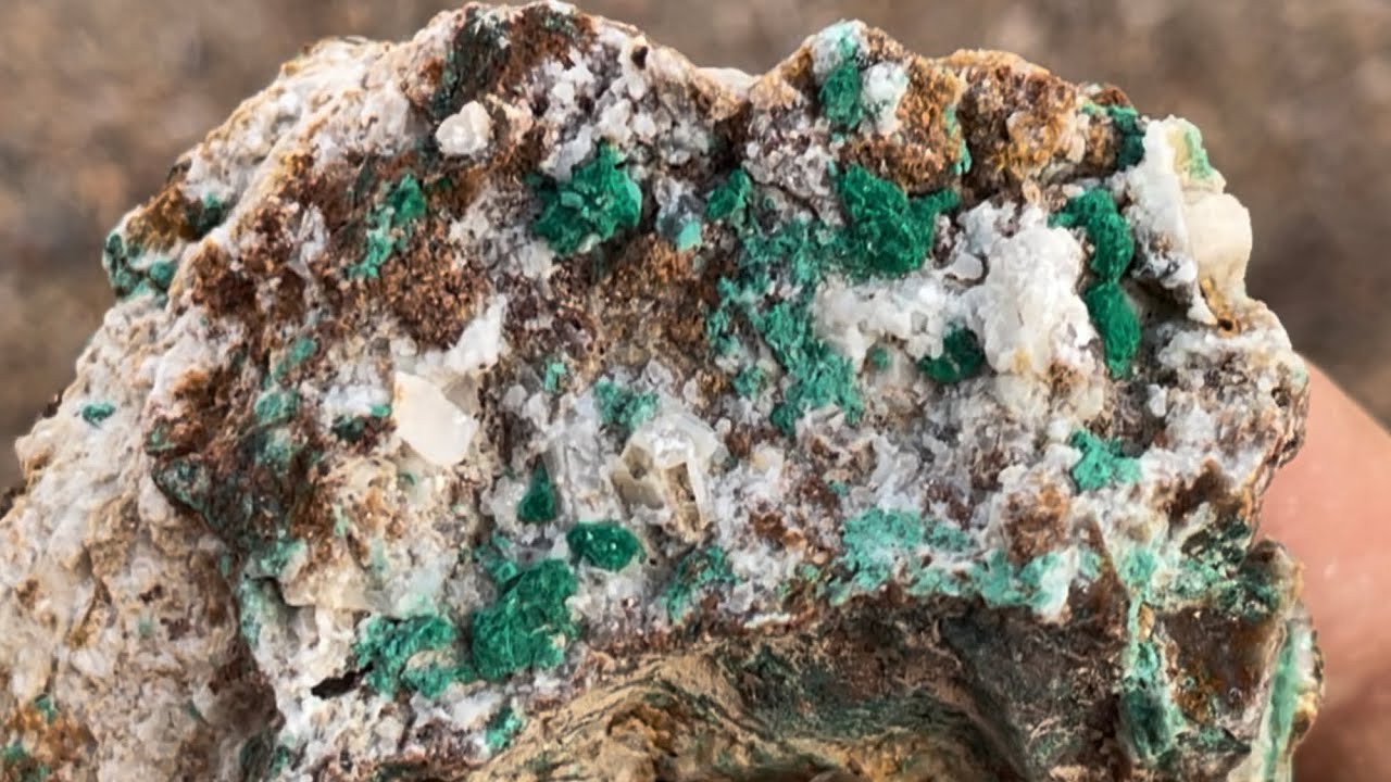 What are these sparkly green crystals ? - YouTube