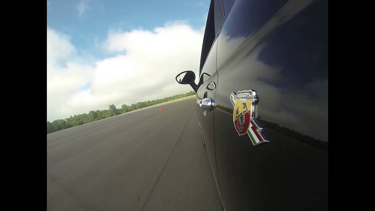 2015 Fiat 500 Abarth autocross testing with the new automatic ...