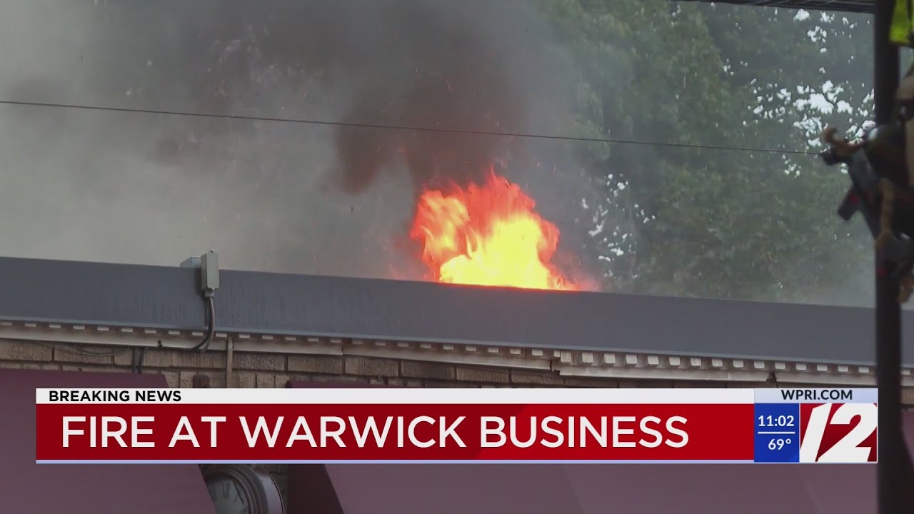 Fire breaks out at Warwick business - YouTube