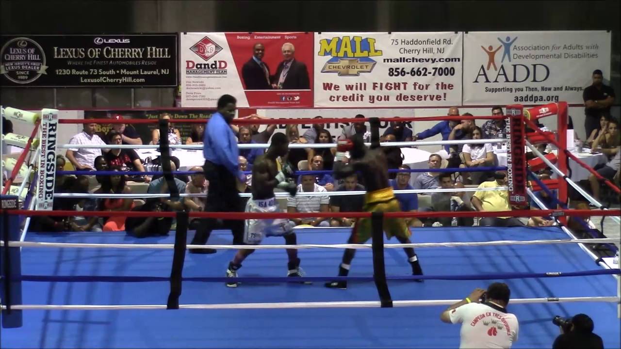 Samuel Teah dominates Sam Amoaka. Full fight - YouTube