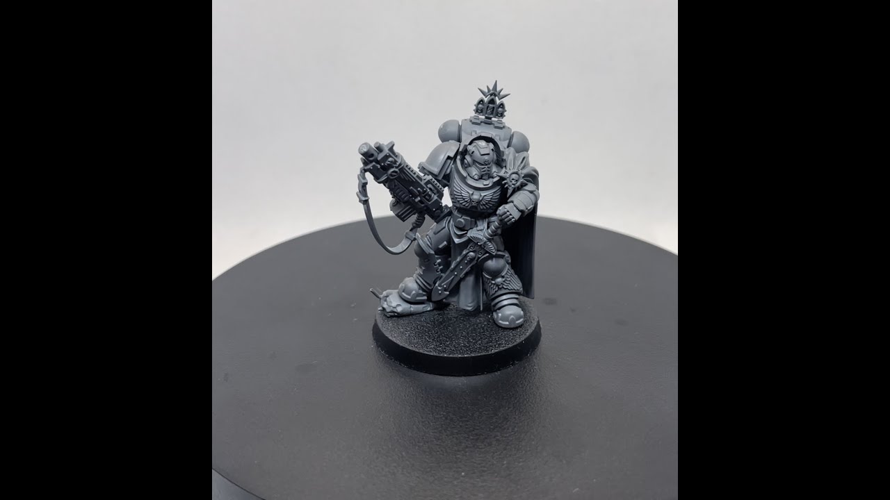 Warhammer 40k Captain with Master-crafted Heavy Bolt Rifle - YouTube