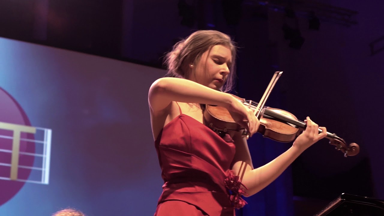 Sarah Bayens performs Habanera by Maurice Ravel - YouTube