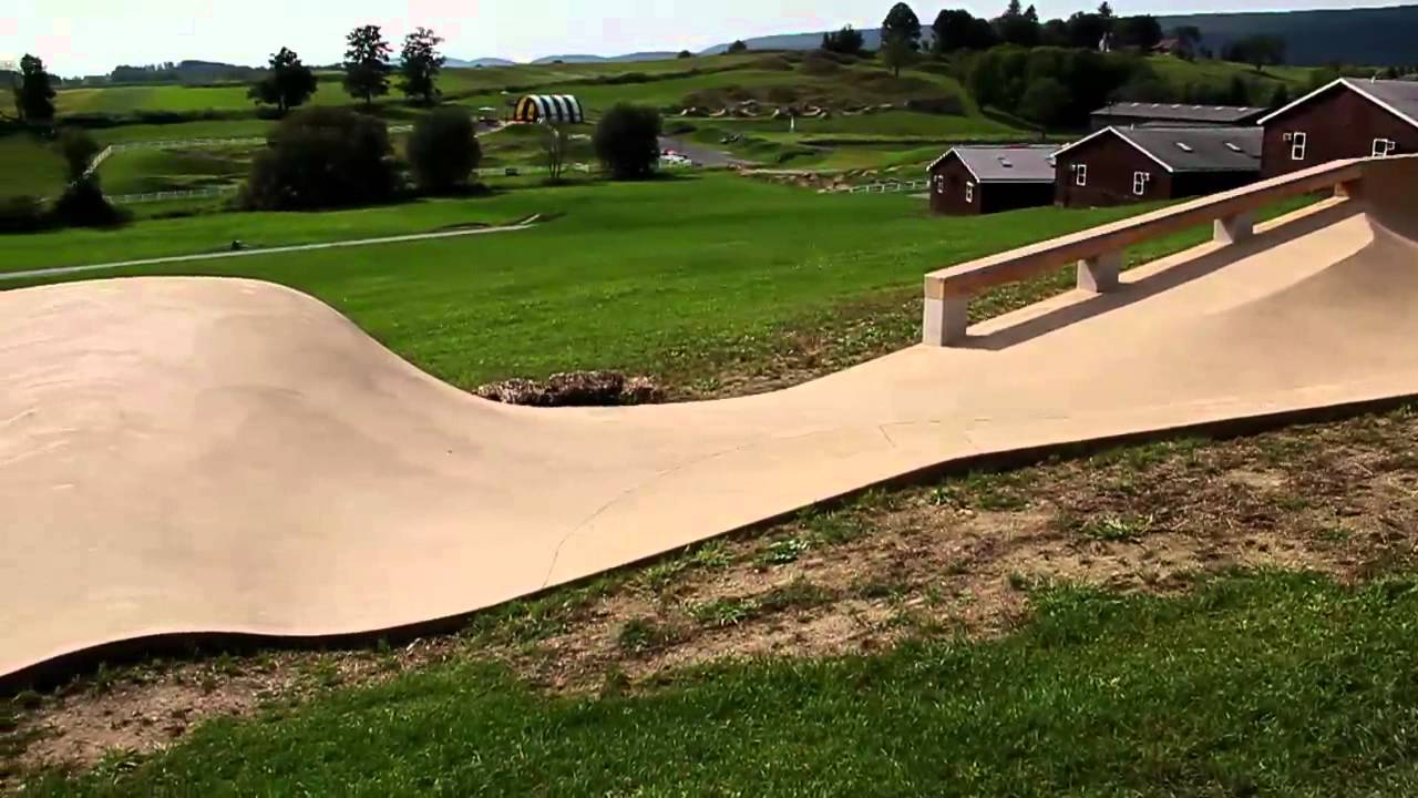 The Snake Run - YouTube